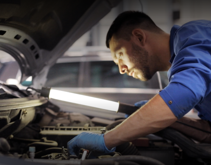 A suite of ready-to-use connected cars services | OBI+